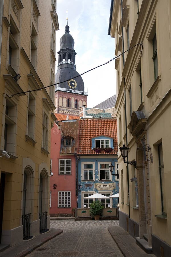 Street in old Riga editorial image. Image of windows - 48937220