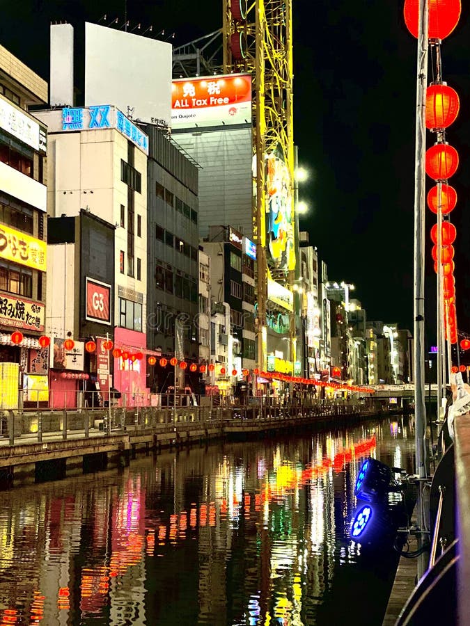 Street Osaka editorial stock image. Image of dotonbori - 221809369