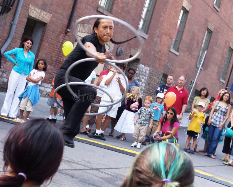 Street Performer editorial photography. Image of streets - 5169907