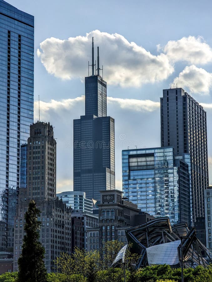 Street and Riverview Scenes in Downtown Chicago Stock Image - Image of ...
