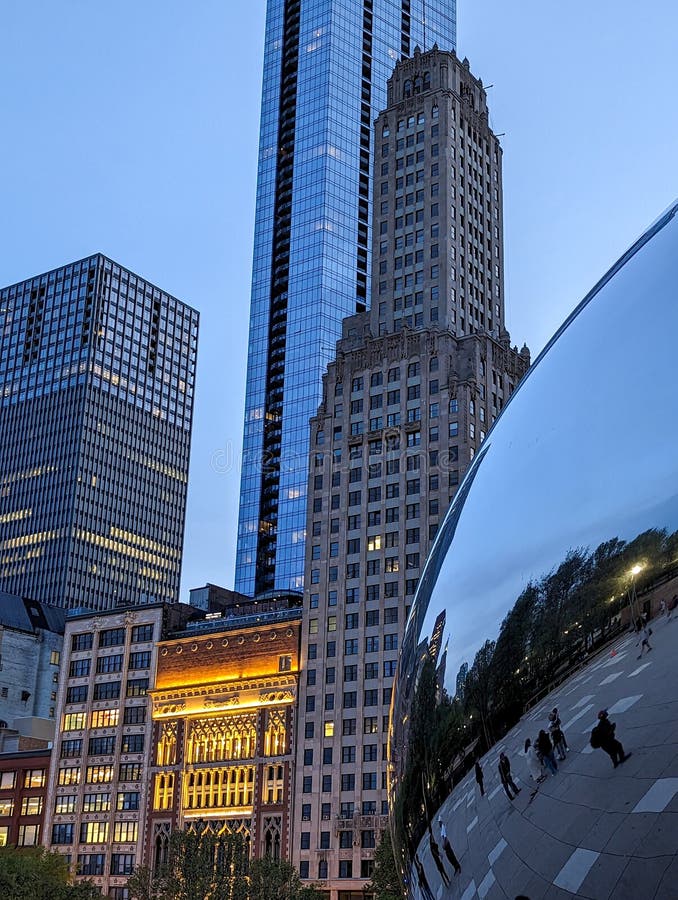 Street and Riverview Scenes in Downtown Chicago Stock Image - Image of ...