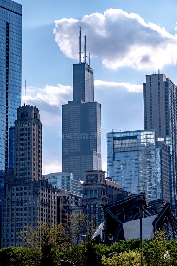 Street and Riverview Scenes in Downtown Chicago Stock Photo - Image of ...