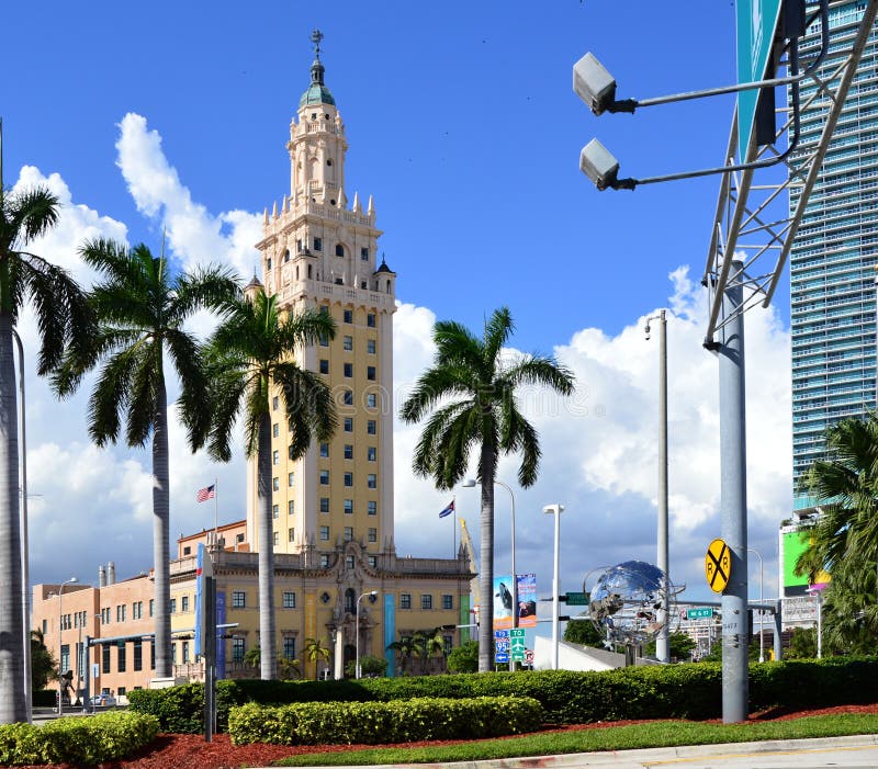 Street Scene in Downtown Miami, Florida Stock Image - Image of state ...
