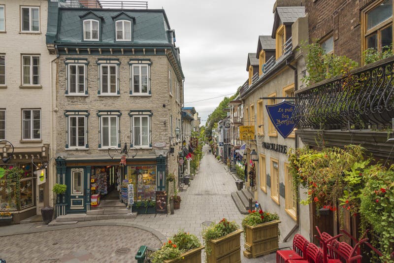 Street Scene in Lower Quebec City Editorial Stock Photo - Image of ...