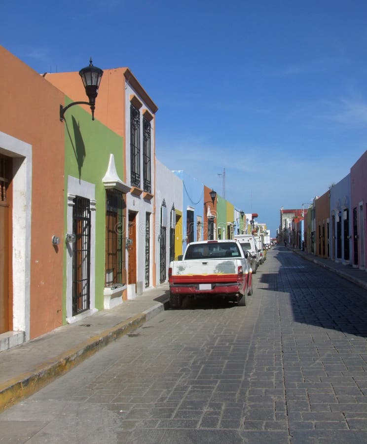 Street scenery in Campeche stock photo. Image of colorful - 38355542