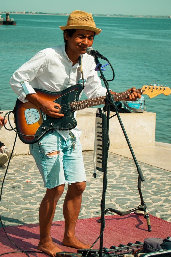 Street Singer Performance on Lisbon Editorial Stock Photo - Image of ...