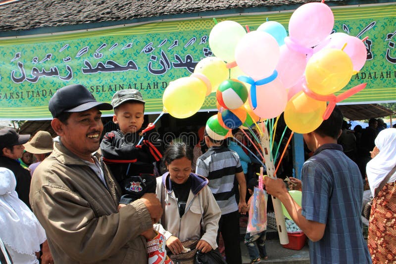 Street vendors editorial stock photo. Image of recreation - 48445823