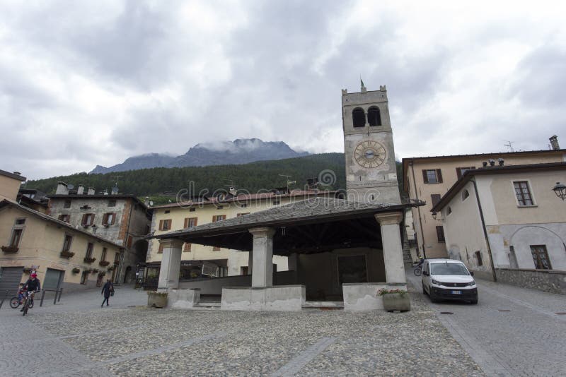 Street view in Bormio town editorial image. Image of building - 196348405