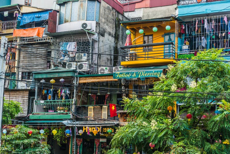 Hanoi Train Street. Life beside the Train Tracks in Old City Stock ...