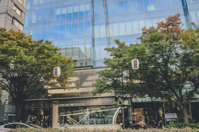3 Nov 2013 Street View of Omotesando Hills and Rows Editorial ...
