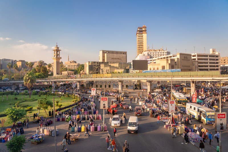 Streets of Cairo editorial photo. Image of crowd, building - 357580196