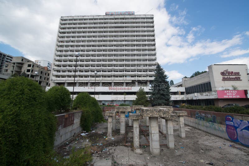 Streets of Chisinau in Moldova Editorial Photo - Image of capital ...