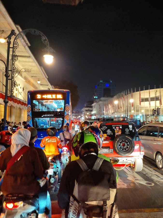 The Streets are Jammed, People Throng the Streets after Returning from ...