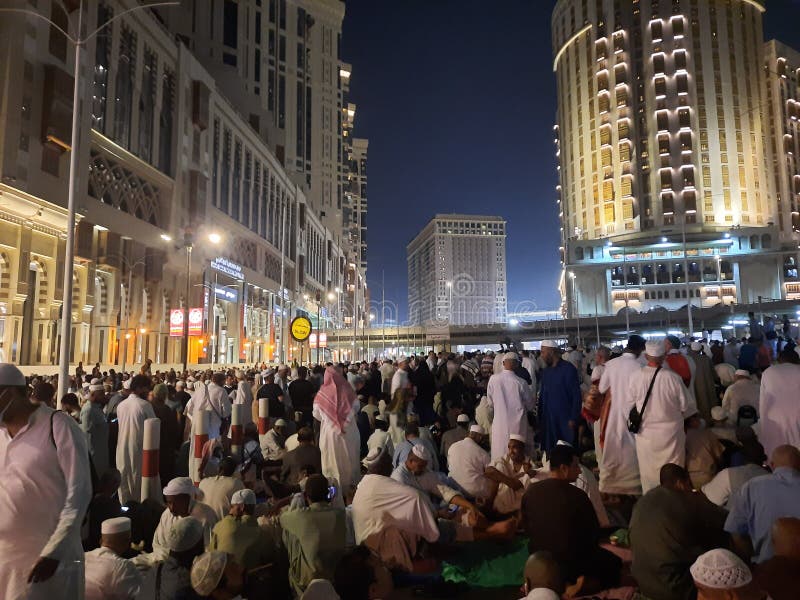 Streets of Mecca editorial stock photo. Image of madinah - 111358538