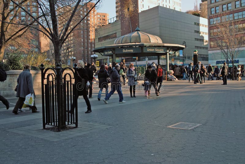 Streets of New York Union Square Usa Editorial Photography - Image of ...