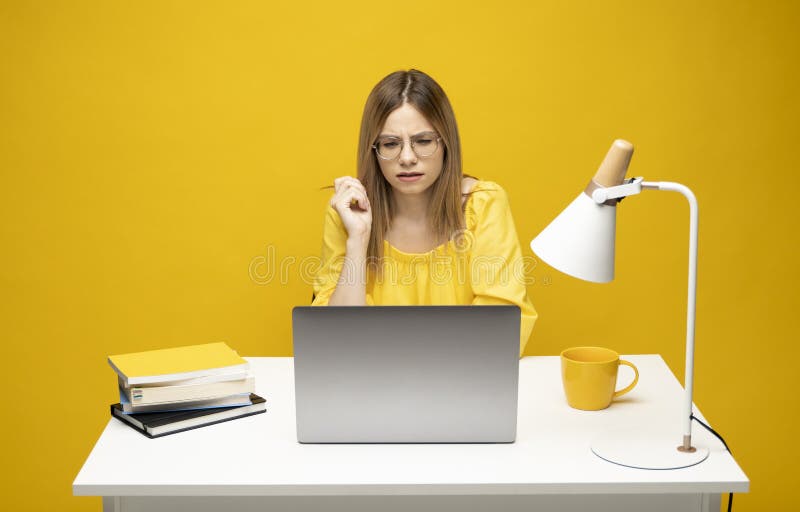 Stressed Angry Business Woman Having Problem With Laptop Frustrated