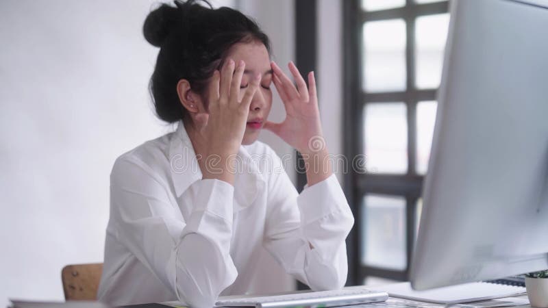 Headache, Graphic Designer and Man in Workplace with Stress, Online ...