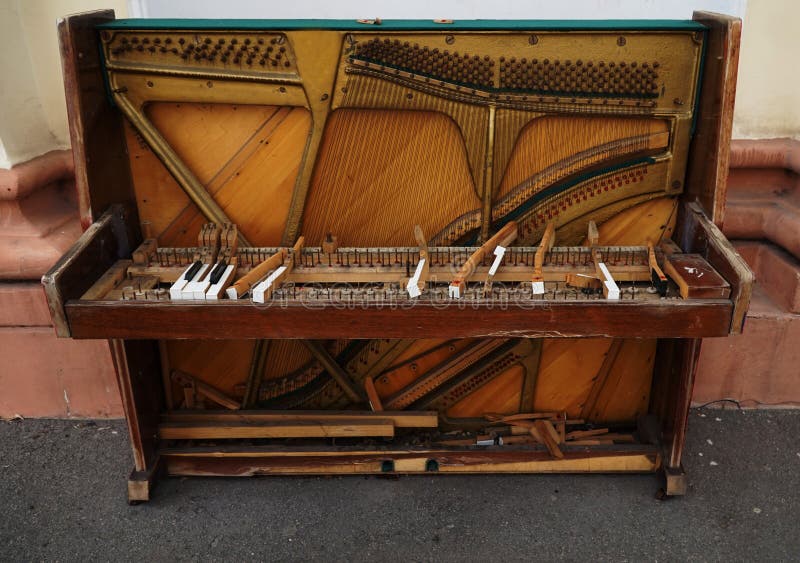 The Strings of the Piano S Internal Mechanism. Stock Image - Image of ...