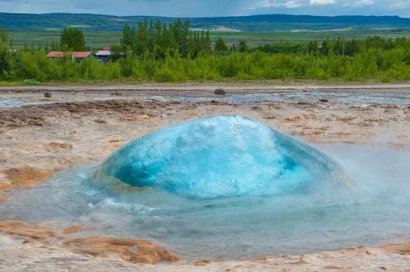 Strokkur-Geysir, Island stockbild. Bild von hitze, energie - 32446985