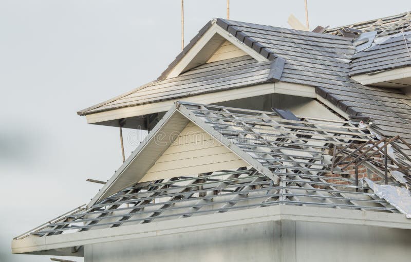 Structural Steel Roof Using Steel Frames Stock Image - Image of ...