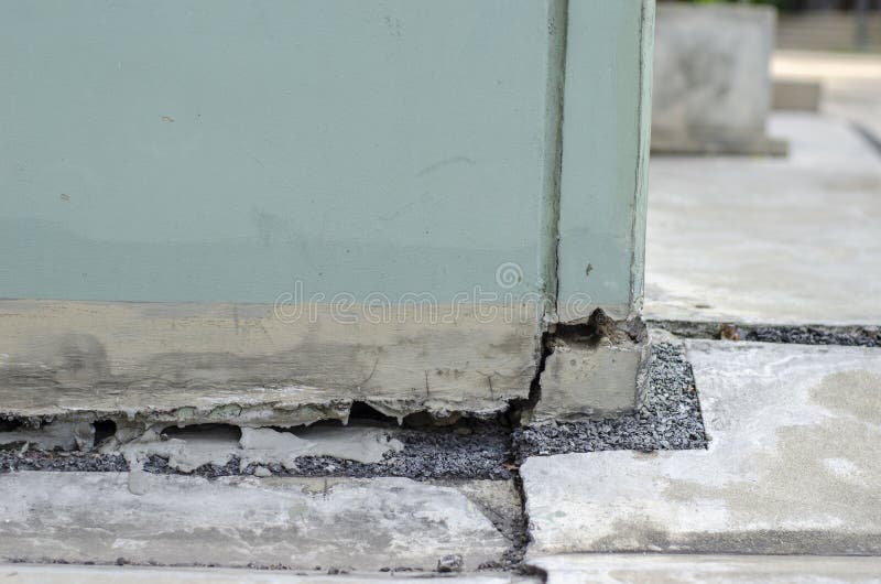Structure Of The Building Has Collapse Or Cracks Earthquake Effect