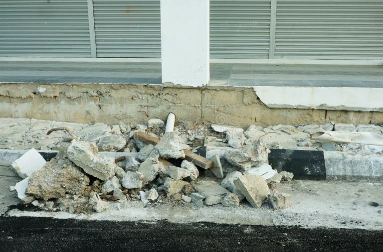 Structure Cracked and Collapsed - Foundation Problems Stock Photo ...
