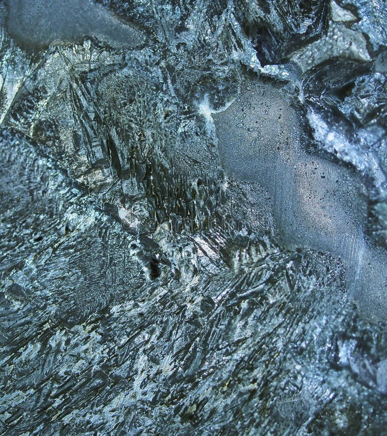 The Structure of Crystals of Iron Sulphate Under Magnification ...