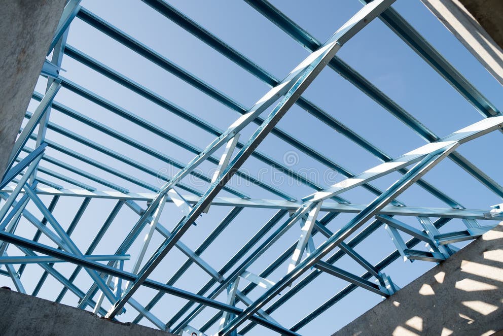 Structuur van staaldak stock afbeelding. Image of assemblage - 81089051