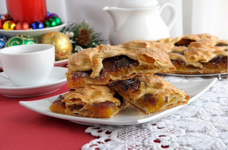 Strudel of apples and jam stock image. Image of piece - 22362129