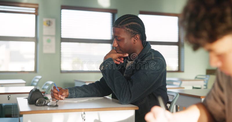 Student, Brainstorming and Learning in Classroom from Teacher for ...