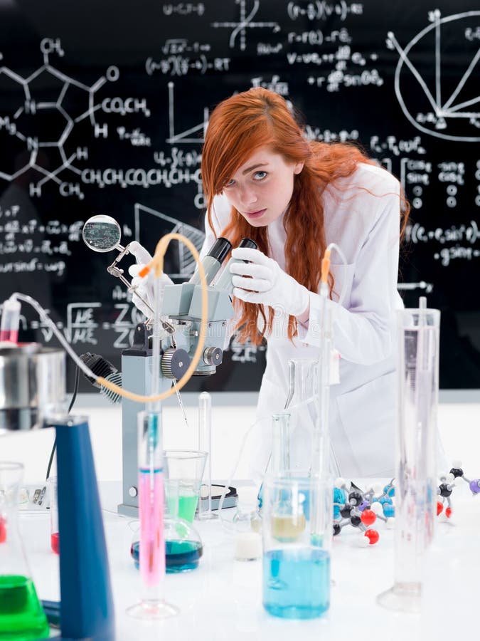 Student in a chemistry lab stock image. Image of lady - 31258871