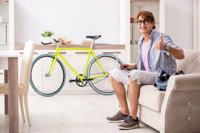 The Student Commuting To University Using Cycle Stock Image - Image of ...