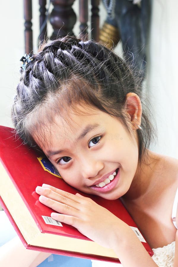 Student Girl With Book Picture. Image: 20706528