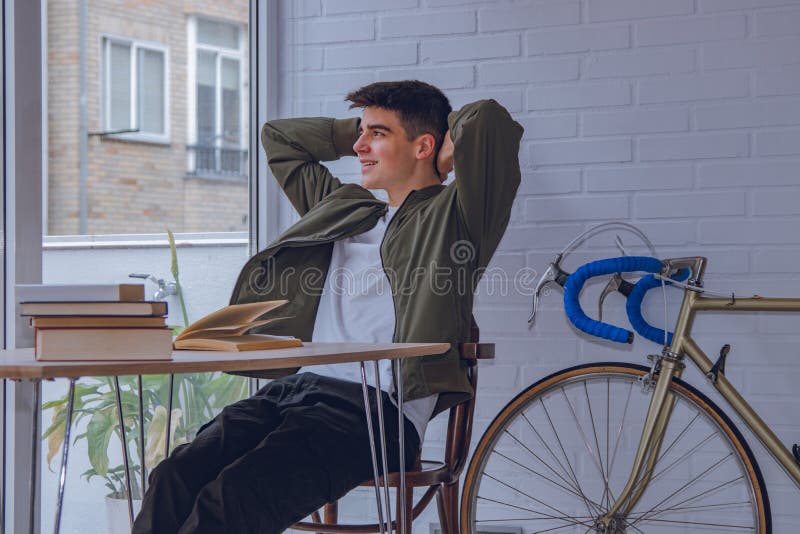 Relaxed Student at the Desk Stock Image - Image of sleep, books: 226701391