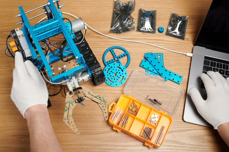 109 Robot Programming Stem Kit Stock Photos - Free & Royalty-Free Stock ...