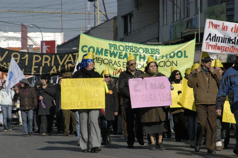 Student protest in Chile editorial photo. Image of recreation - 20117746