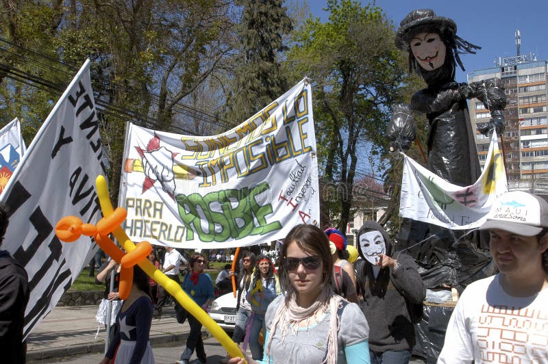 Student protest in Chile editorial photography. Image of chile - 20117707