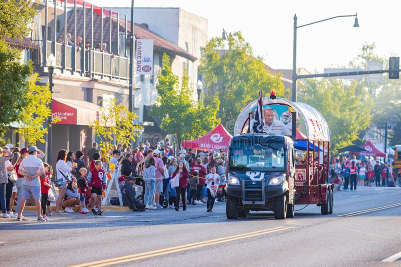 Homecoming Wagon Parade Stock Photos - Free & Royalty-Free Stock Photos ...