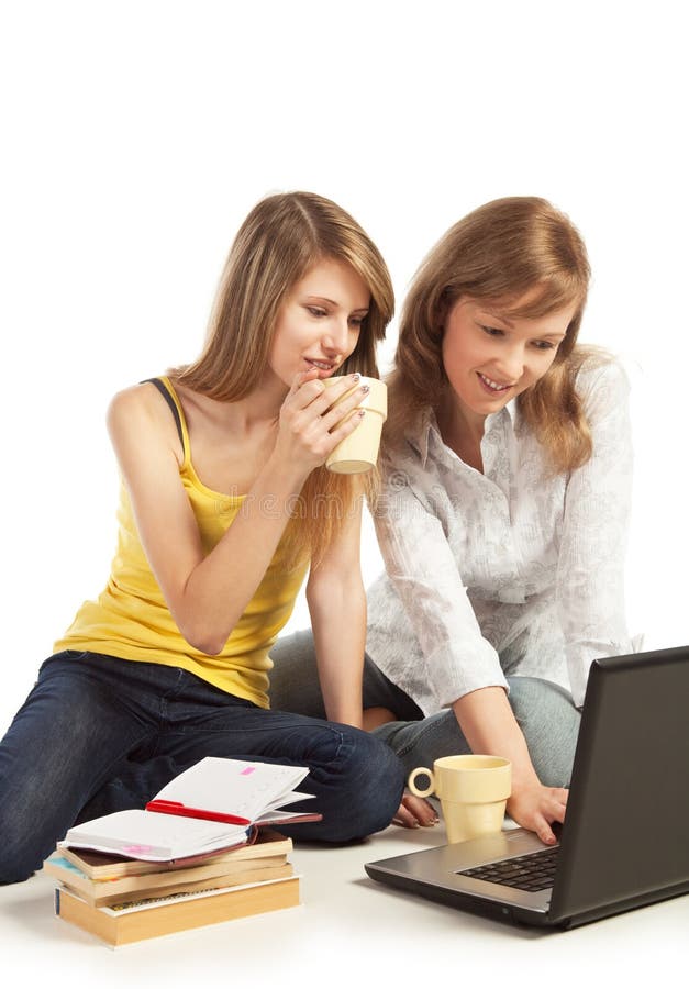 Studenten Die Thuiswerk Samen Doen Stock Foto - Image of vrienden ...
