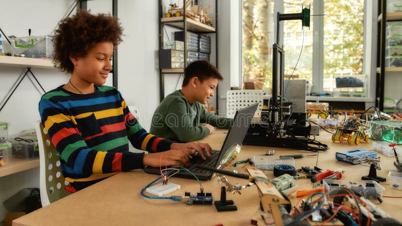 Pushing Limits. Students Building and Learning To Program Robot Vehicle ...