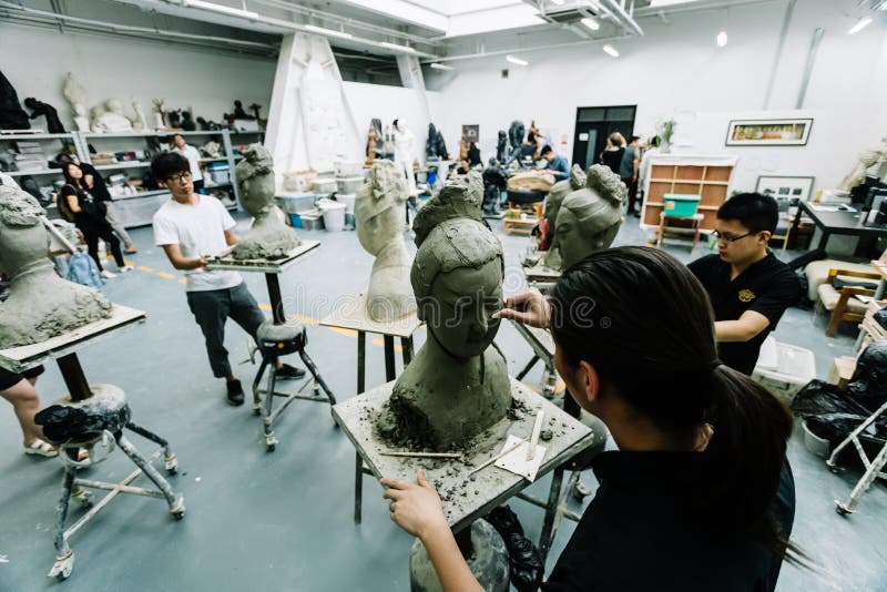 Students learn sculpture editorial photo. Image of people - 178853426