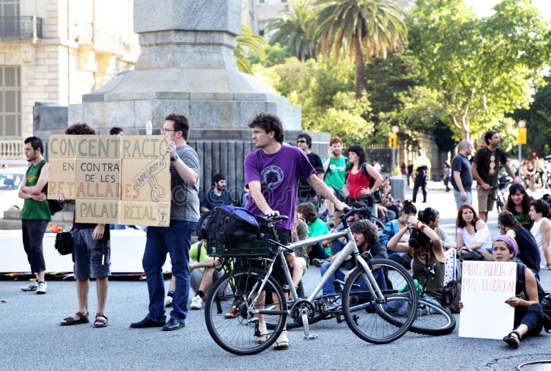 Students Obstruct Road Traffic Editorial Photography - Image of road ...