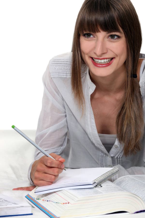 Studio della donna immagine stock. Immagine di seduta - 26705381