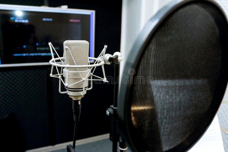 Studio Microphone for Professional Recording. Sound Recording Studio ...