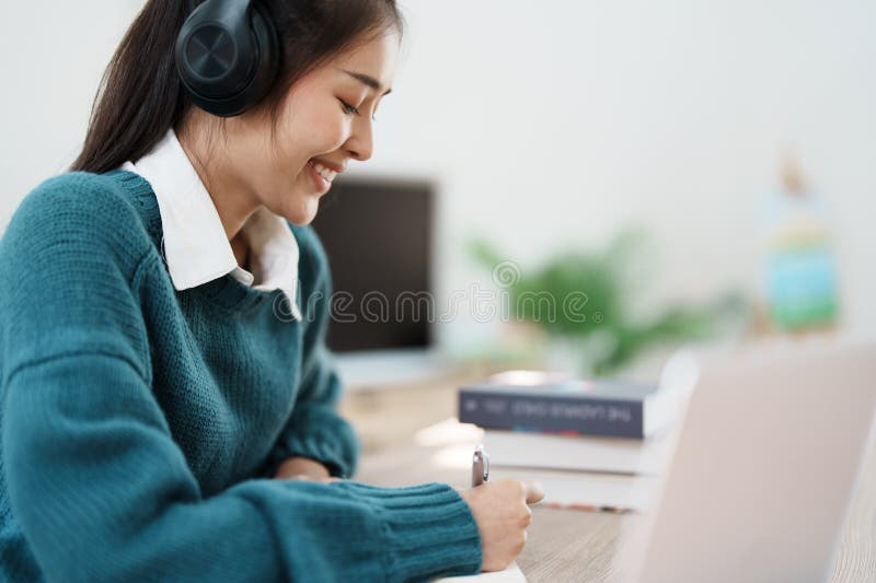 Studying Online, Beautiful Asian Female Student or Student Studying ...
