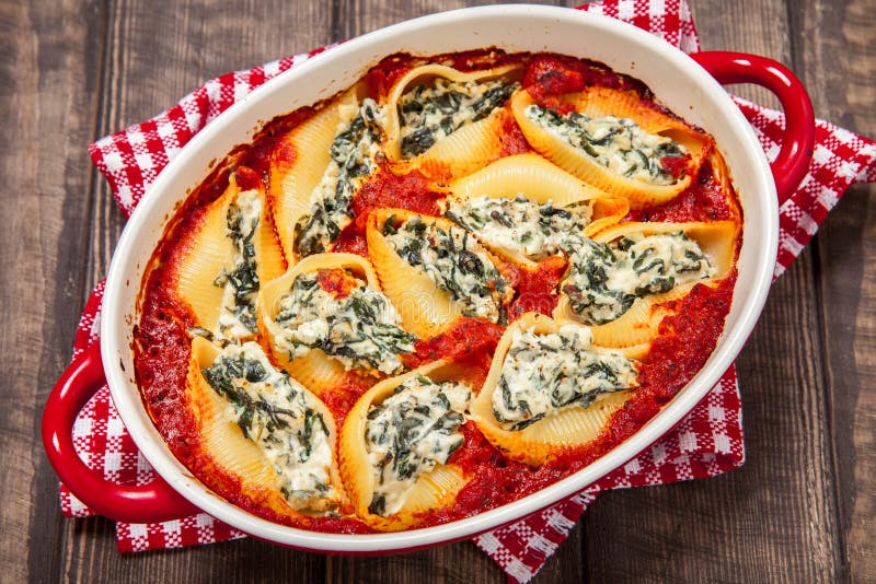 Stuffed Pasta Shells with Spinach Ricotta Stock Image - Image of fresh ...