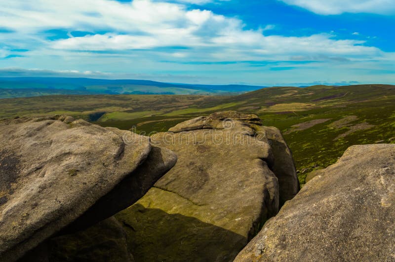 Stunning Back Tor, Overlooking the Beautiful Upper Derwent Valley, Peak ...