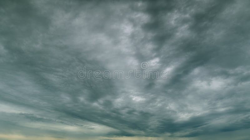 Stunning Dramatic Overcast Sky Imagery for Your Creative Projects and ...