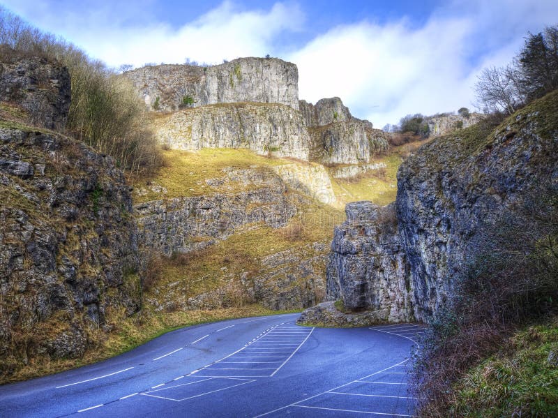 Cheddar Gorge stock image. Image of trees, horizon, vegetation - 19913823