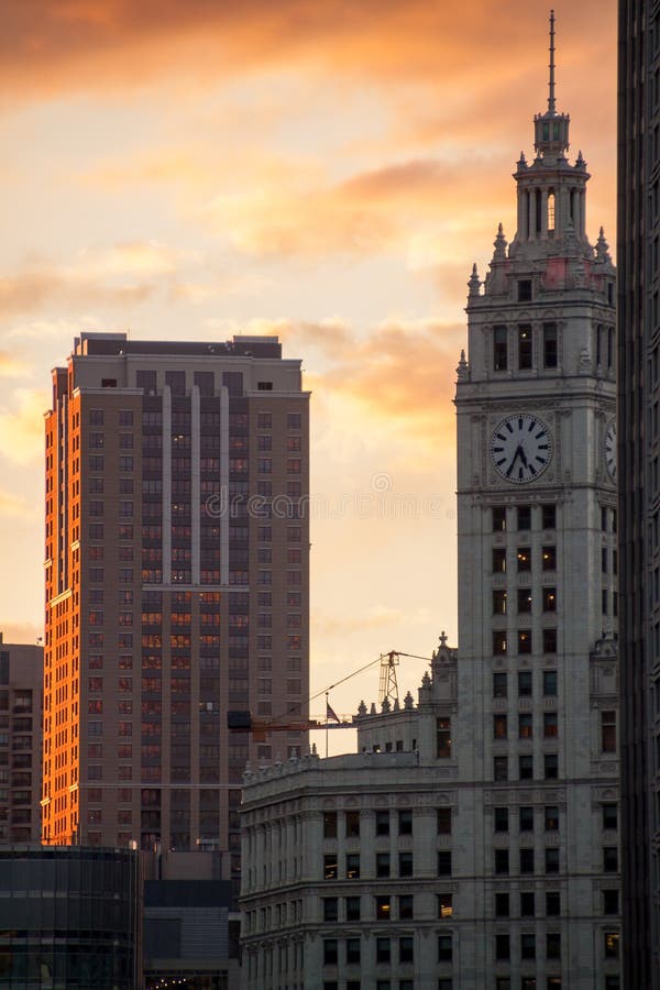 Stunning Sunset Burns Over the Chicago`s Loop. Editorial Stock Image ...